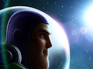 Lightyear Is A New Pixar Classic The Entire Family Will Love - Skewed ...
