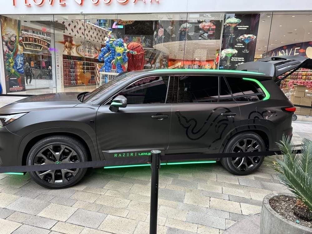 Razer Reveals A Lexus Van At Showstoppers 2024 At CES - Skewed 'n Reviewed